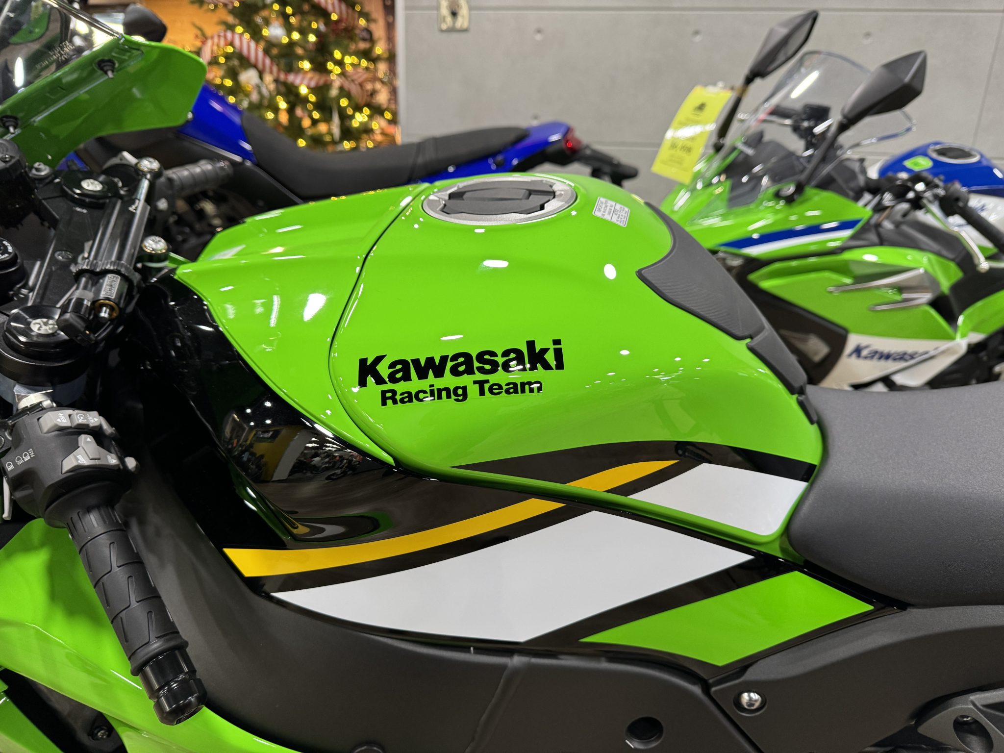 2025 Kawasaki ZX-10R KRT Edition: A Deep Dive – AkaBullmoto